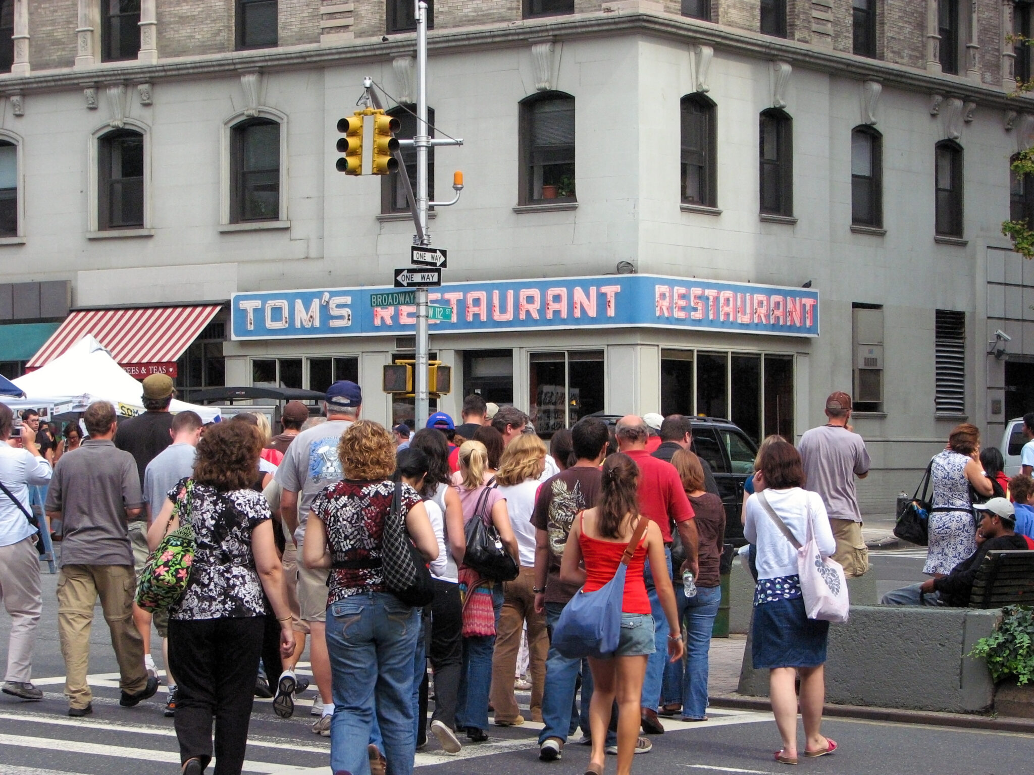 Seinfeld: The Ultimate Sitcom With Legendary Food Moments - So Yummy ...