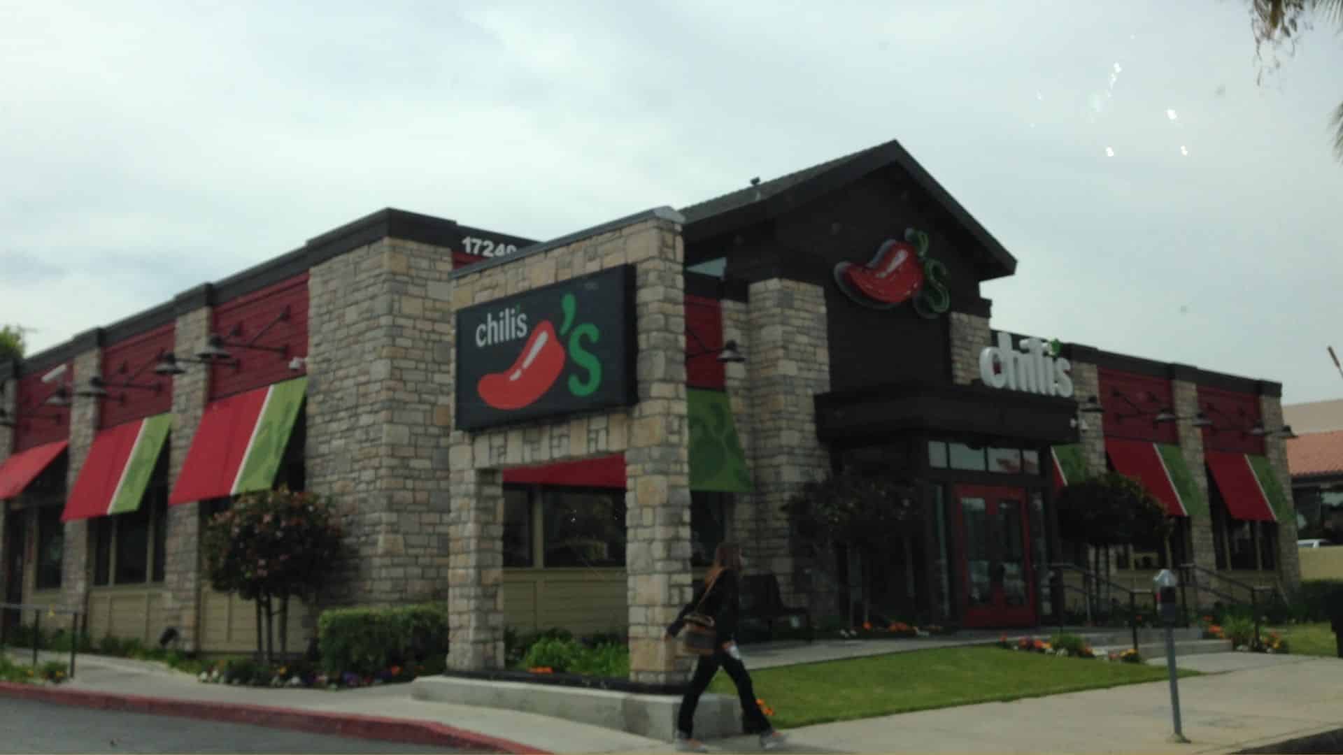 Chili’s Trolls Fast-Food Giants as Customers Rebel Against Rising Value ...