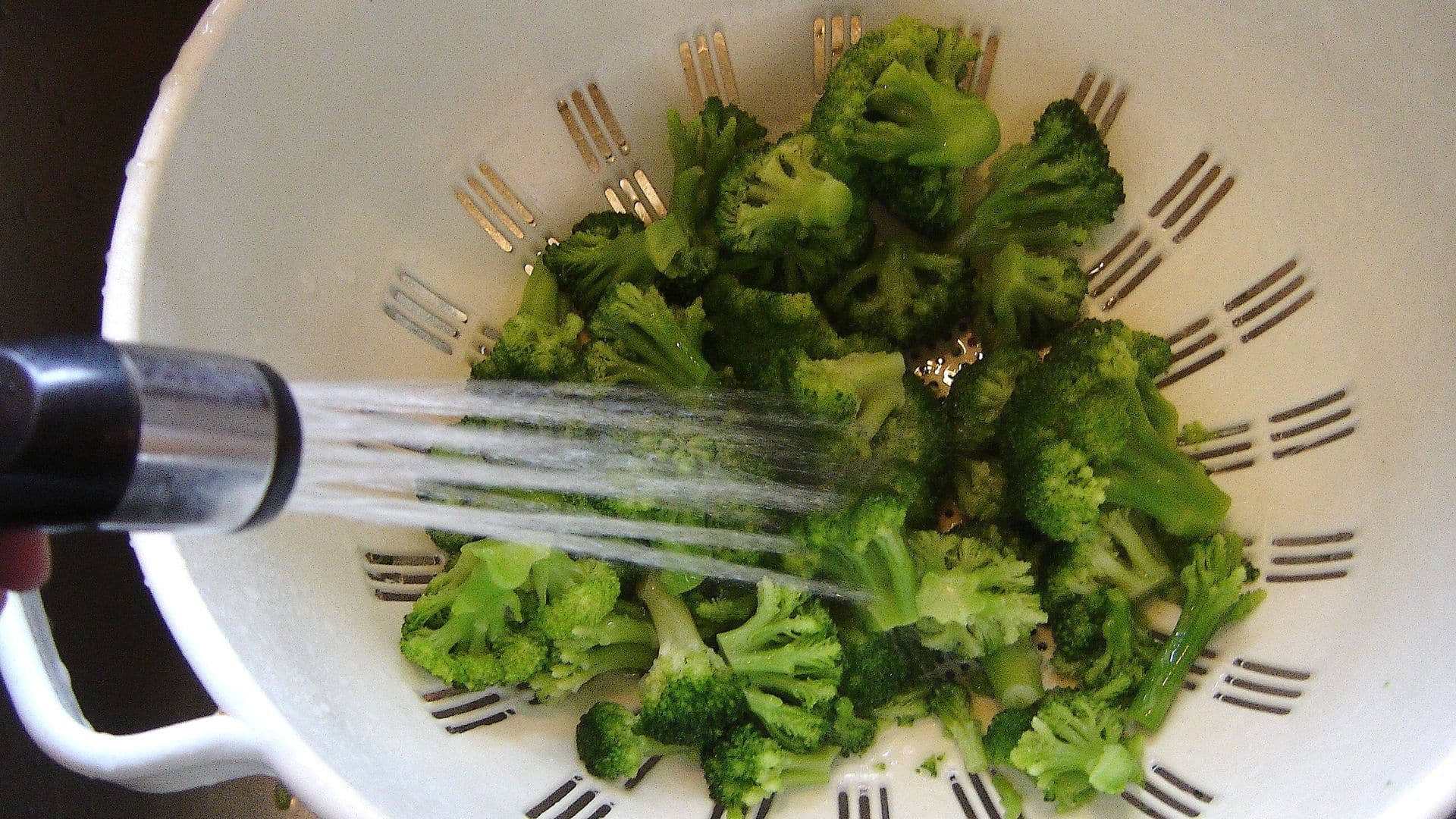 These ‘Common’ Chemicals in Food Are Being Linked to Testicular Damage ...