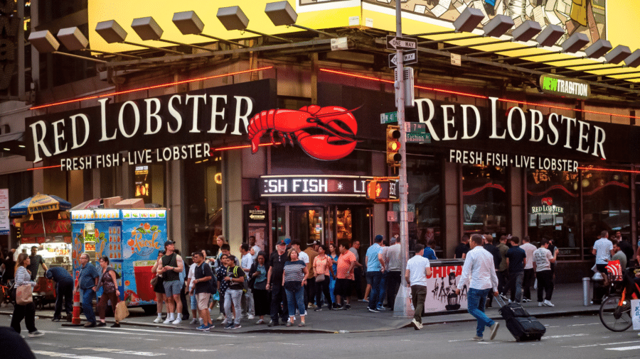 Red Lobster Is Closing Its Iconic Times Square Restaurant After 23 ...